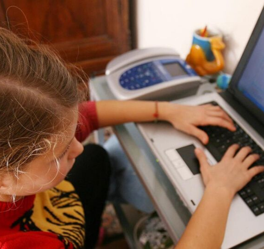 Raccolta materiale informatico inutilizzato. Dona il tuo vecchio pc ...