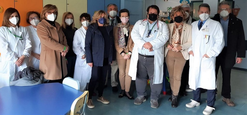 Il Lions Clud Cremona Duomo dona un emoglobinometro al reparto di ...