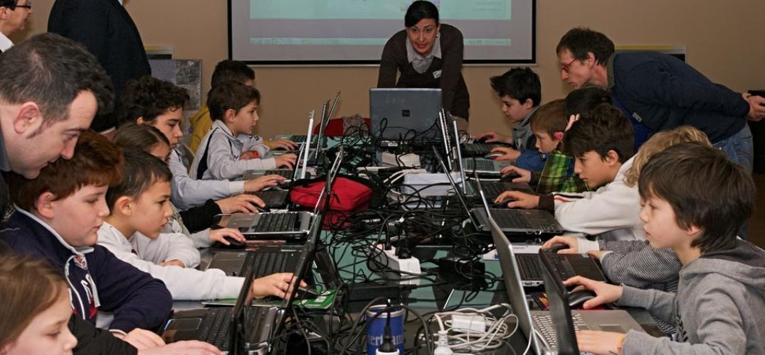 Coderdojo per ragazzi presso la sede di Sea Vision - CSV Lombardia